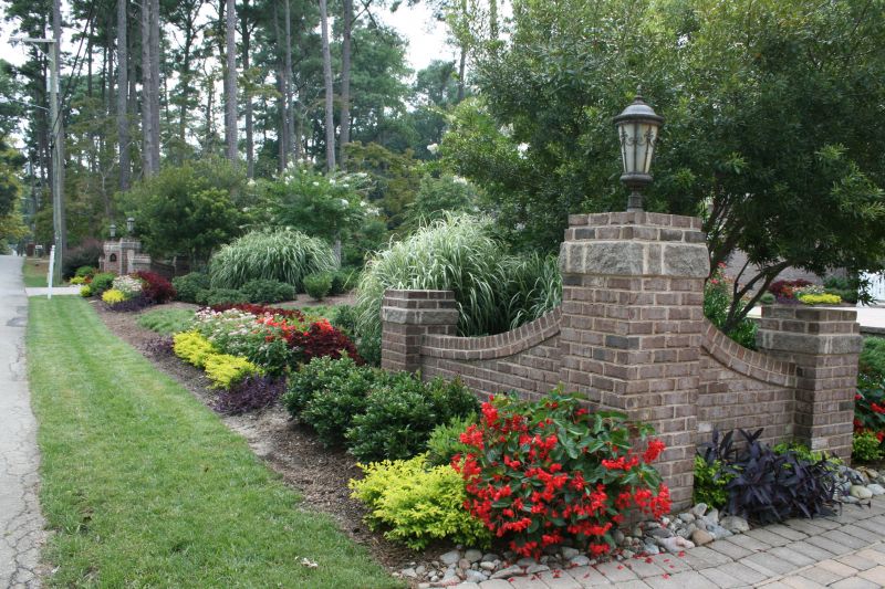 Traditional Landscape Design - Visionscapes Land Design & Architectural ...